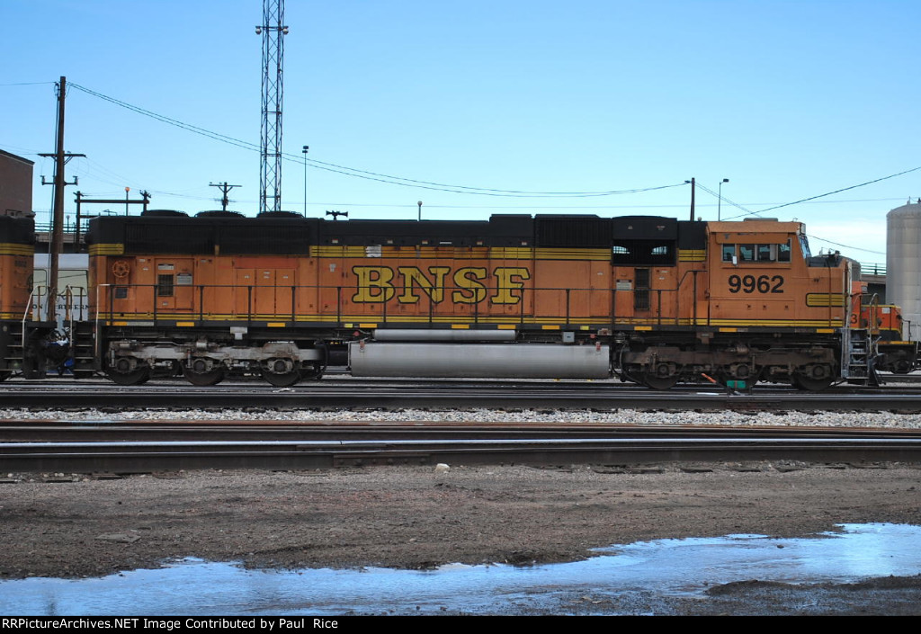BNSF 9962